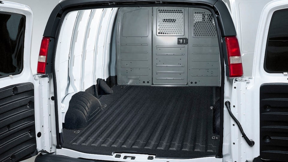 2019 GMC Savana Cargo | Features | GMC Canada